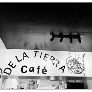 De La Tierra Cafe