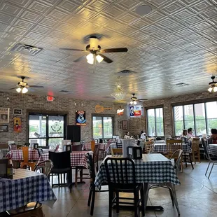 Gus's World Famous Fried Chicken - Houston