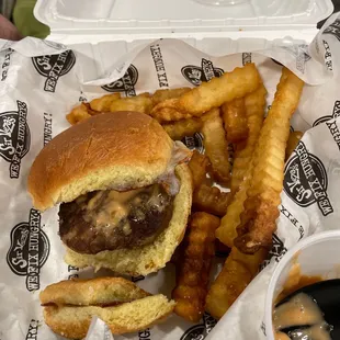 Sir Veza's Taco Garage